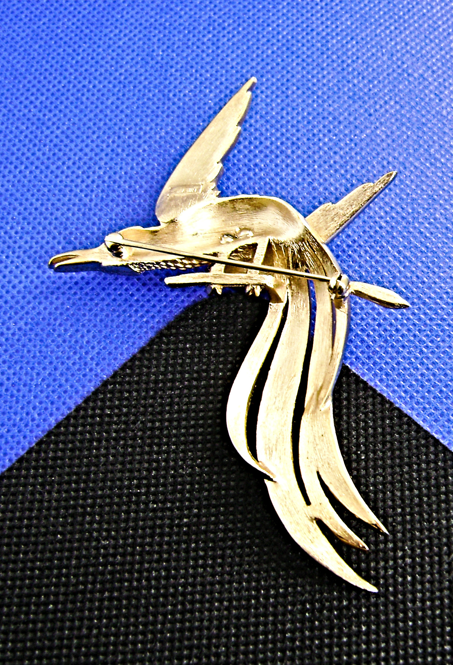 Trifari Bird Brooch | Collectors Weekly
