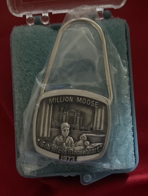 Moose Pins | Collectors Weekly