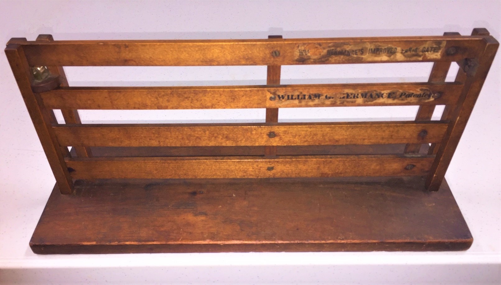 SALESMAN SAMPLE GATE | Collectors Weekly