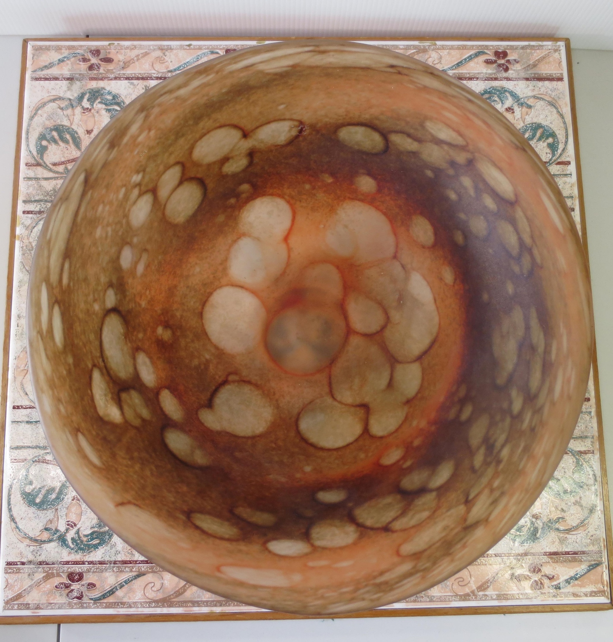 Amanda Angus Glass Bowl | Collectors Weekly