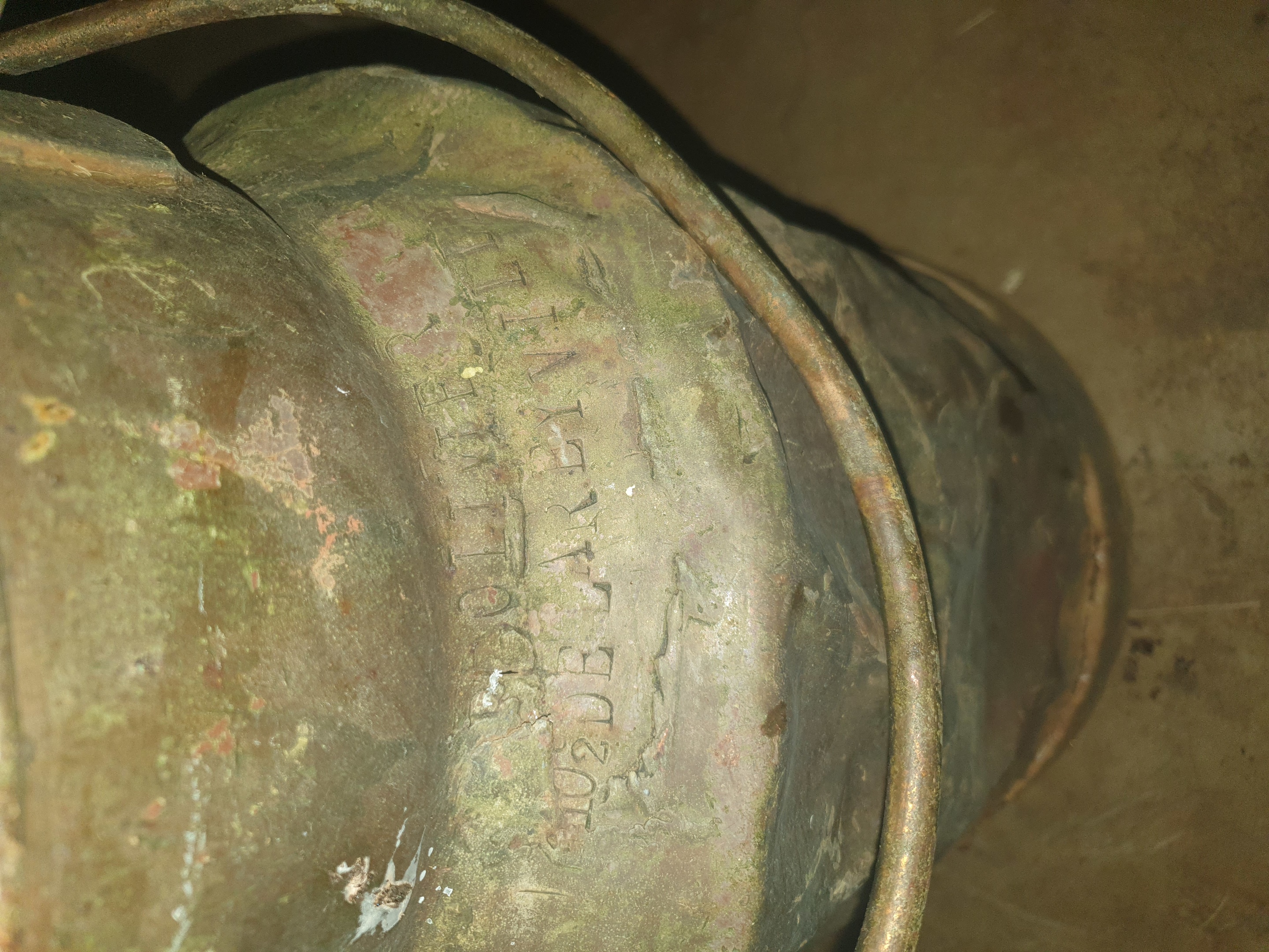 Unknown milk cans | Collectors Weekly