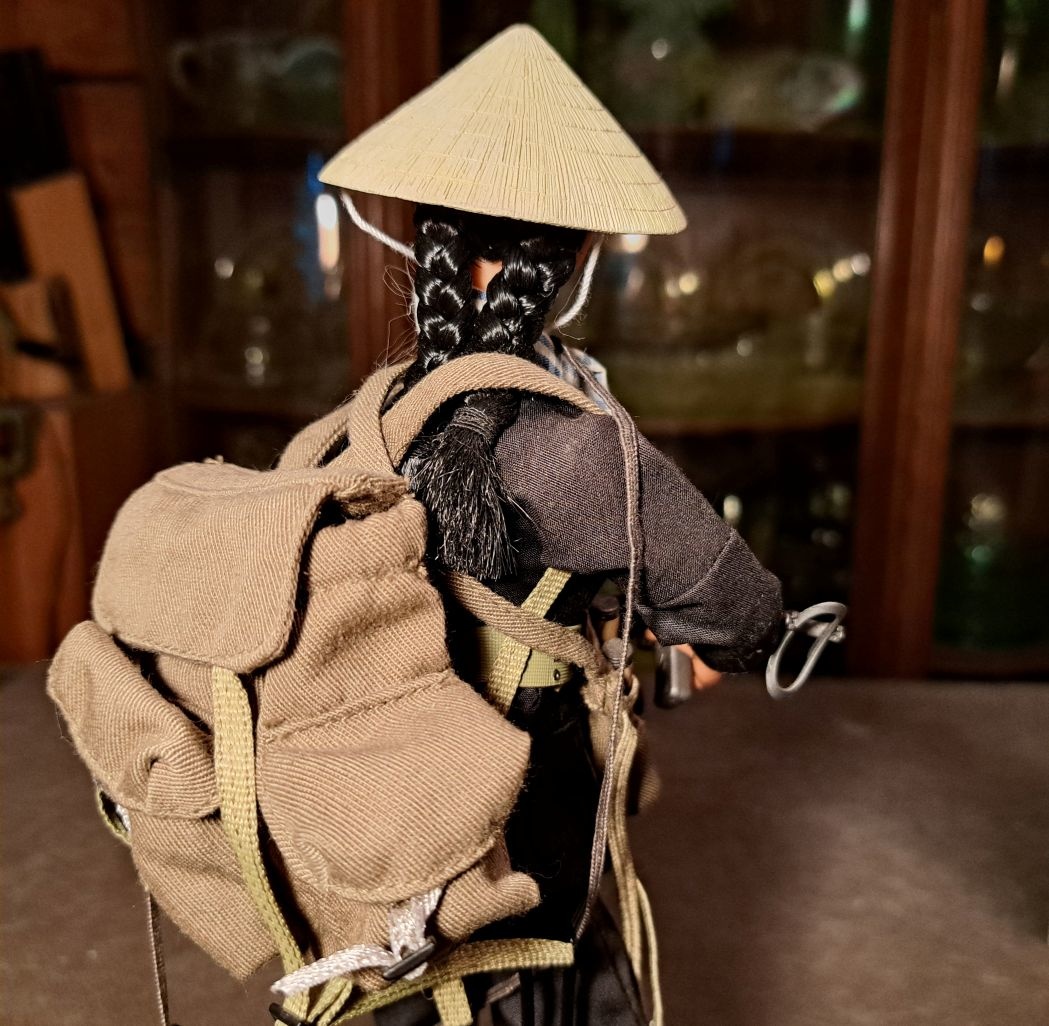 Dragon Action Figure Nam Viet Cong Scout "Linh" 2000 | Collectors Weekly