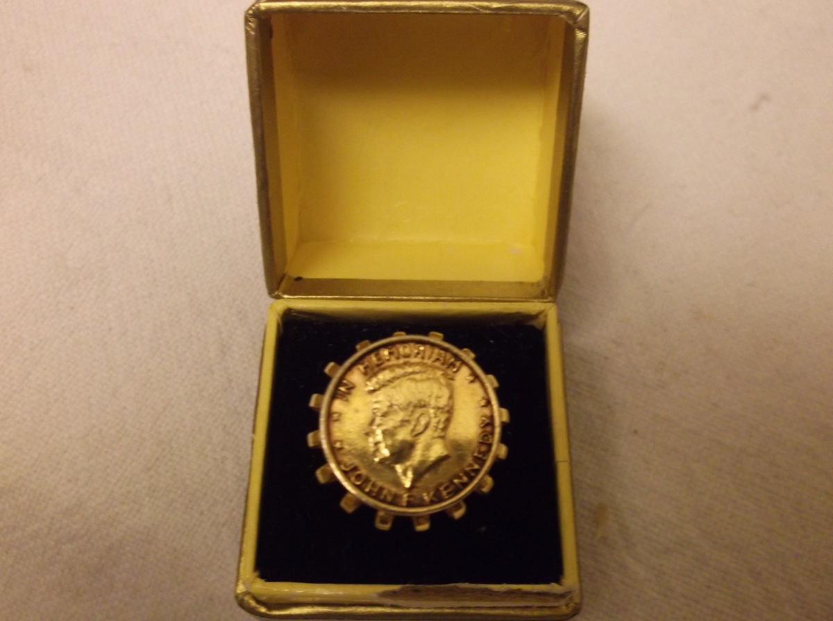 Various Bits And Bobs Collectors Weekly